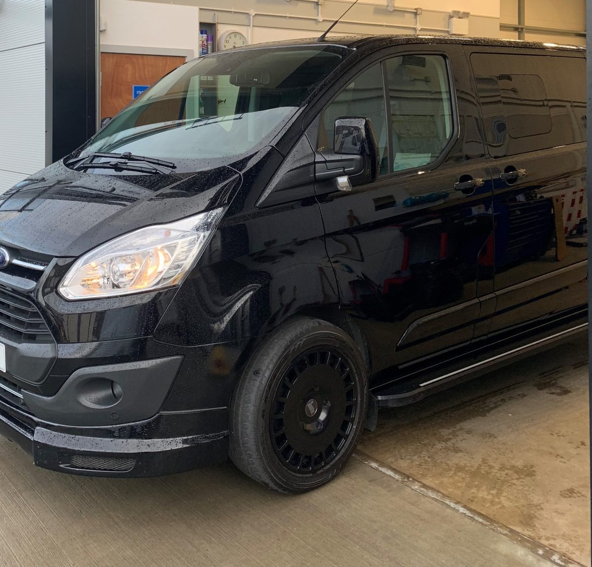 Bola B12 Alloy Wheels | Vanwagen