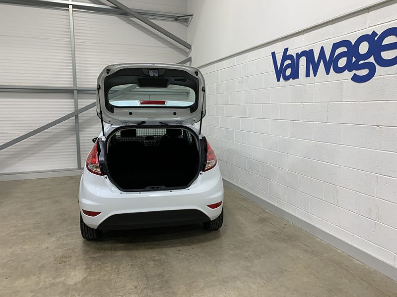(NOW SOLD) FORD FIESTA BASE TDCI 2014 | Vanwagen